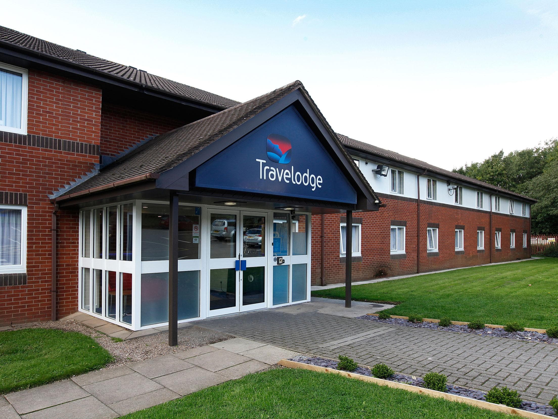 Travelodge | Birmingham Frankley M5 Southbound hotel - Birmingham ...